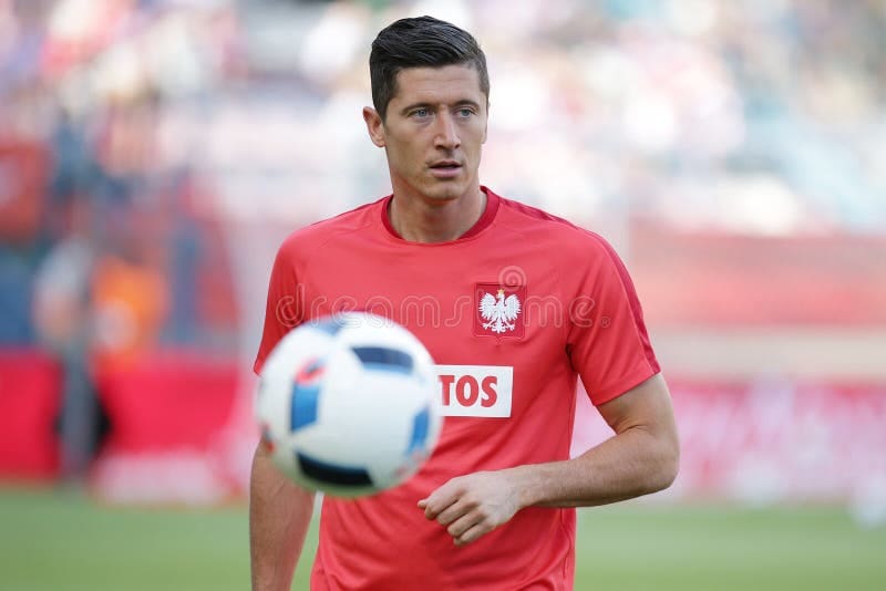 Robert Lewandowski's Net Worth in 2025[Detailed and Updated]